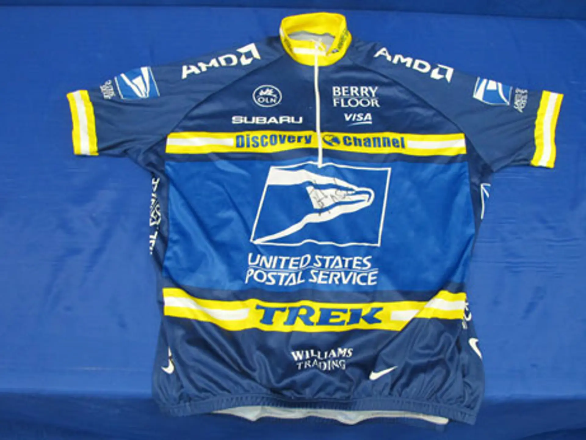 Lance Armstrong Autographed Bicycling Jersey | Auburn Fall 2012 | RM ...