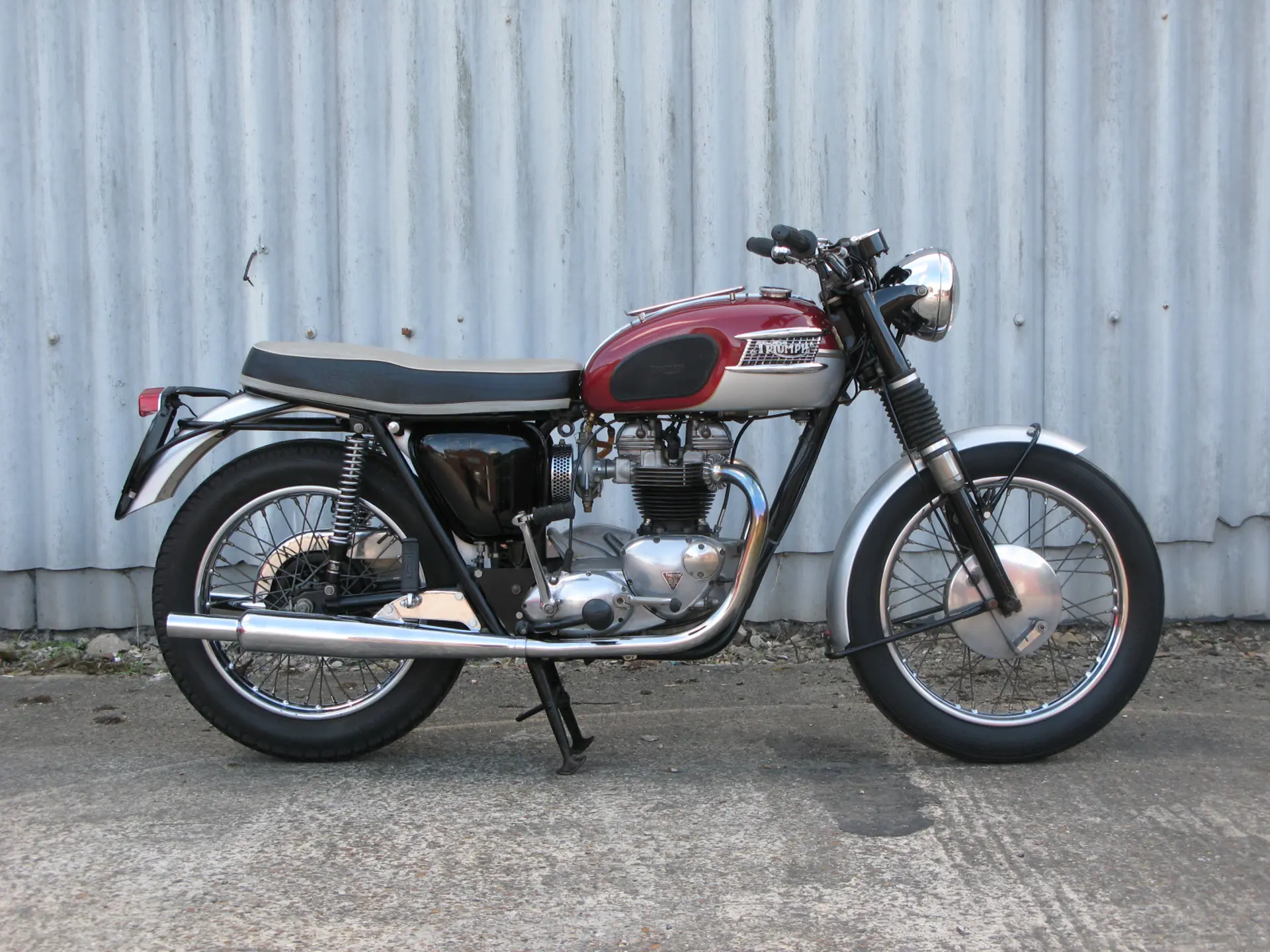 1964 Triumph TR6 SS Trophy | Salon Privé | RM Sotheby's