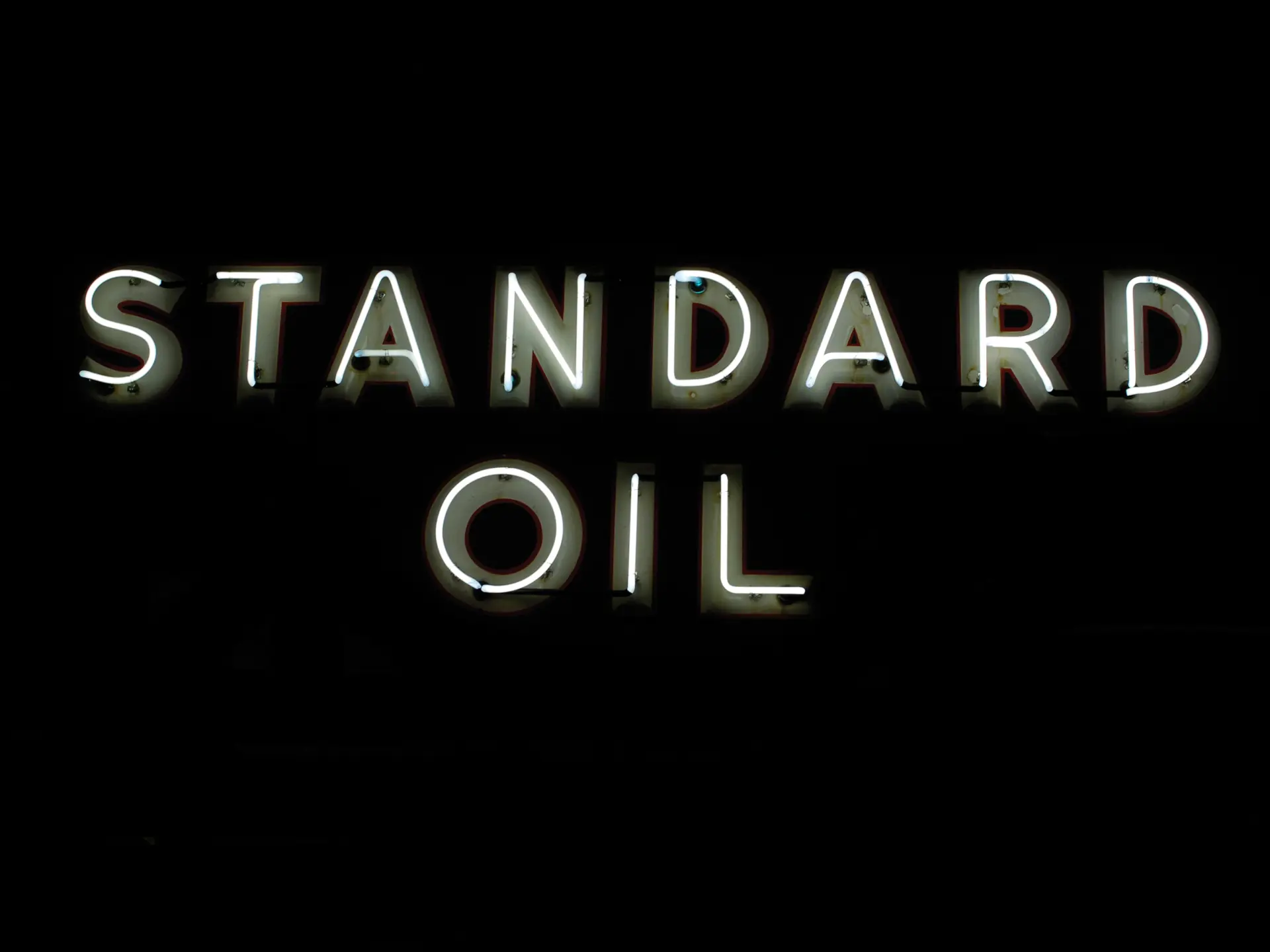 STANDARD OIL DEALER NEON SIGN | The Ponder Collection | RM Sotheby's