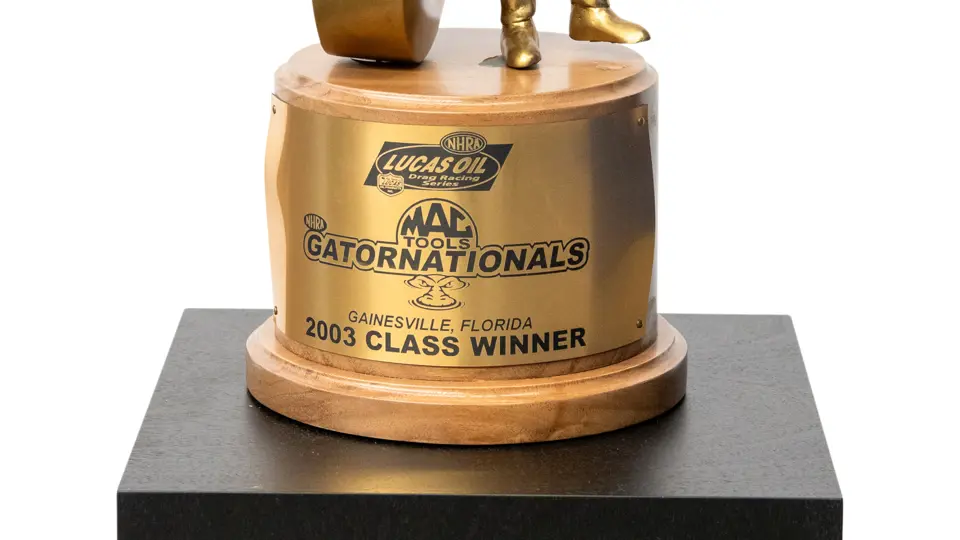 Replica Wally Trophy | Dare to Dream | Online | RM Sotheby's