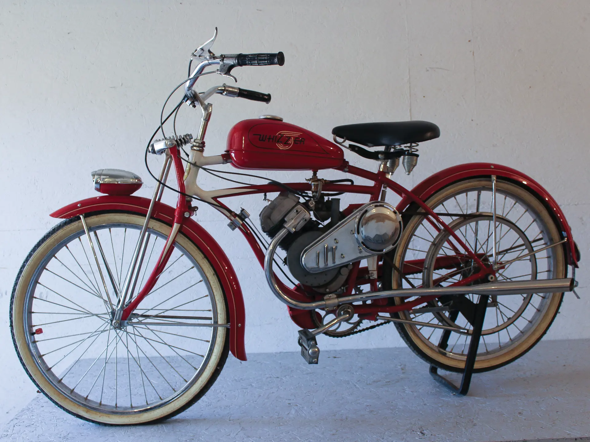 Schwinn Whizzer Motorbike | Auburn Spring 2018 | RM Sotheby's