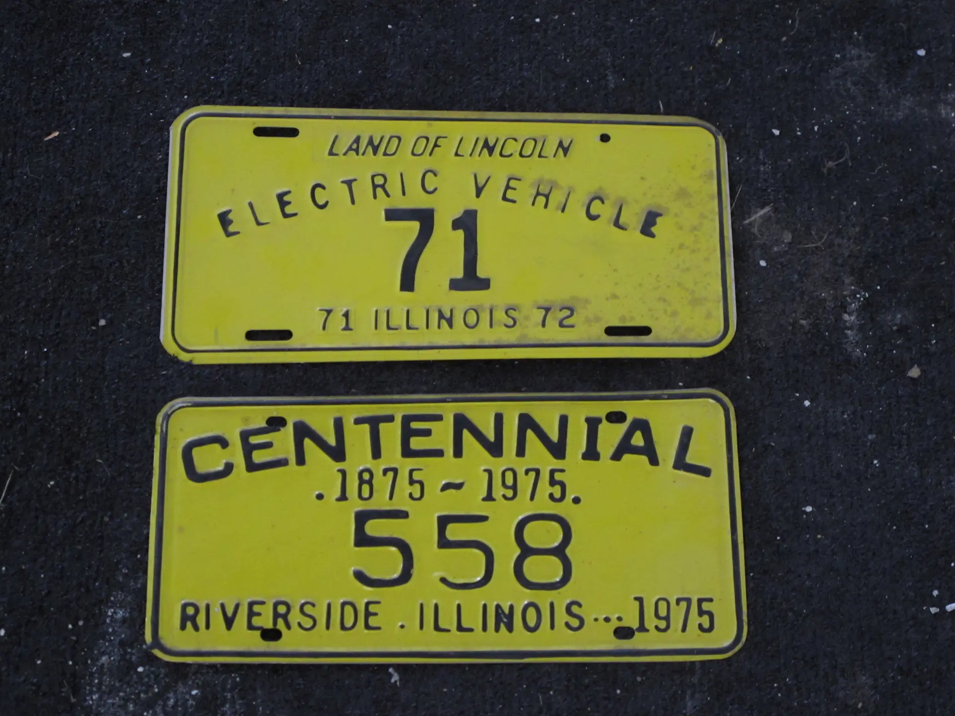 Two Unique Illinois License Plates | The Lee Roy Hartung Collection ...