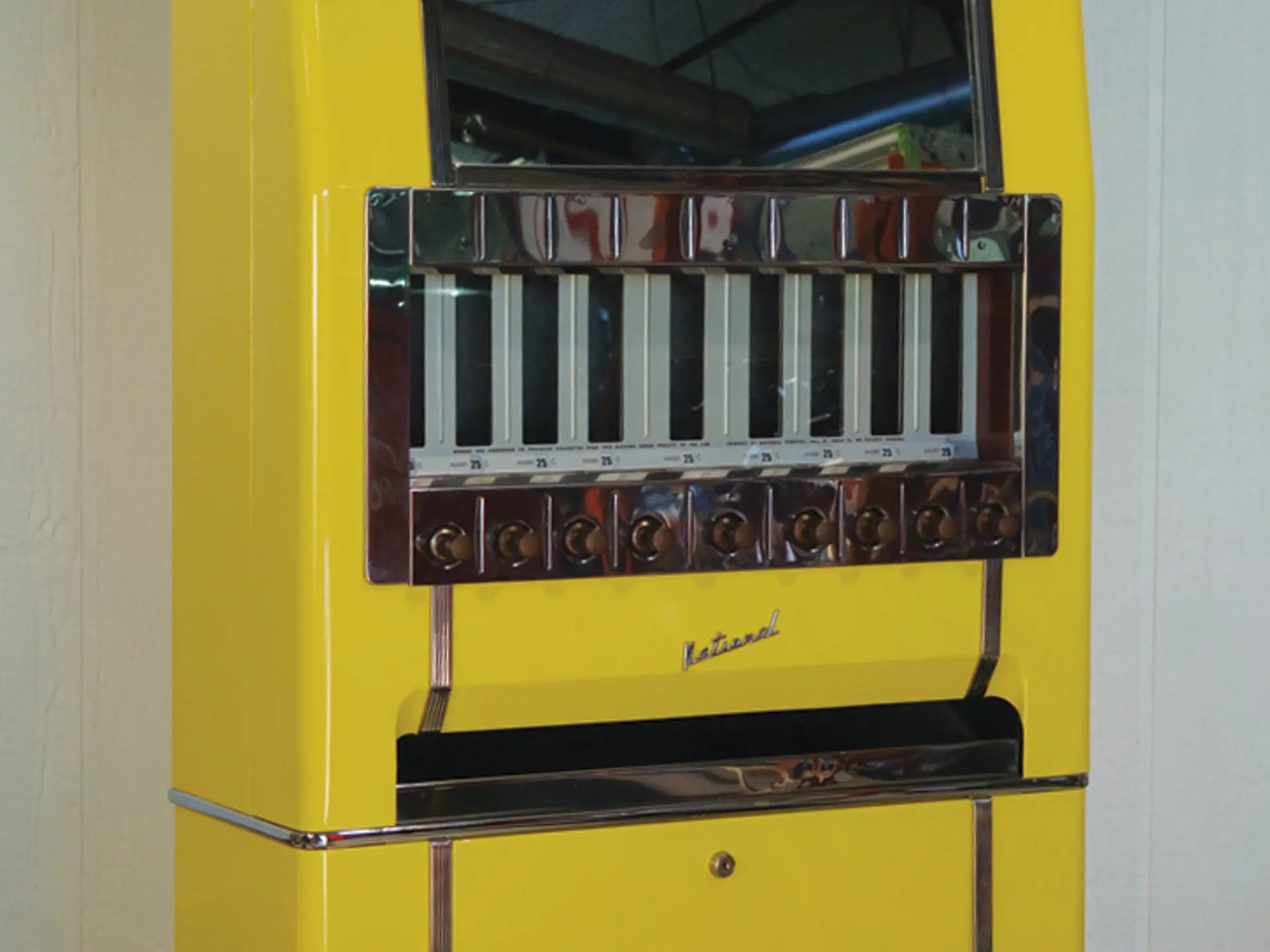 National 25 Cent Cigarette Vending Machine | The Wayne Davis Collection ...